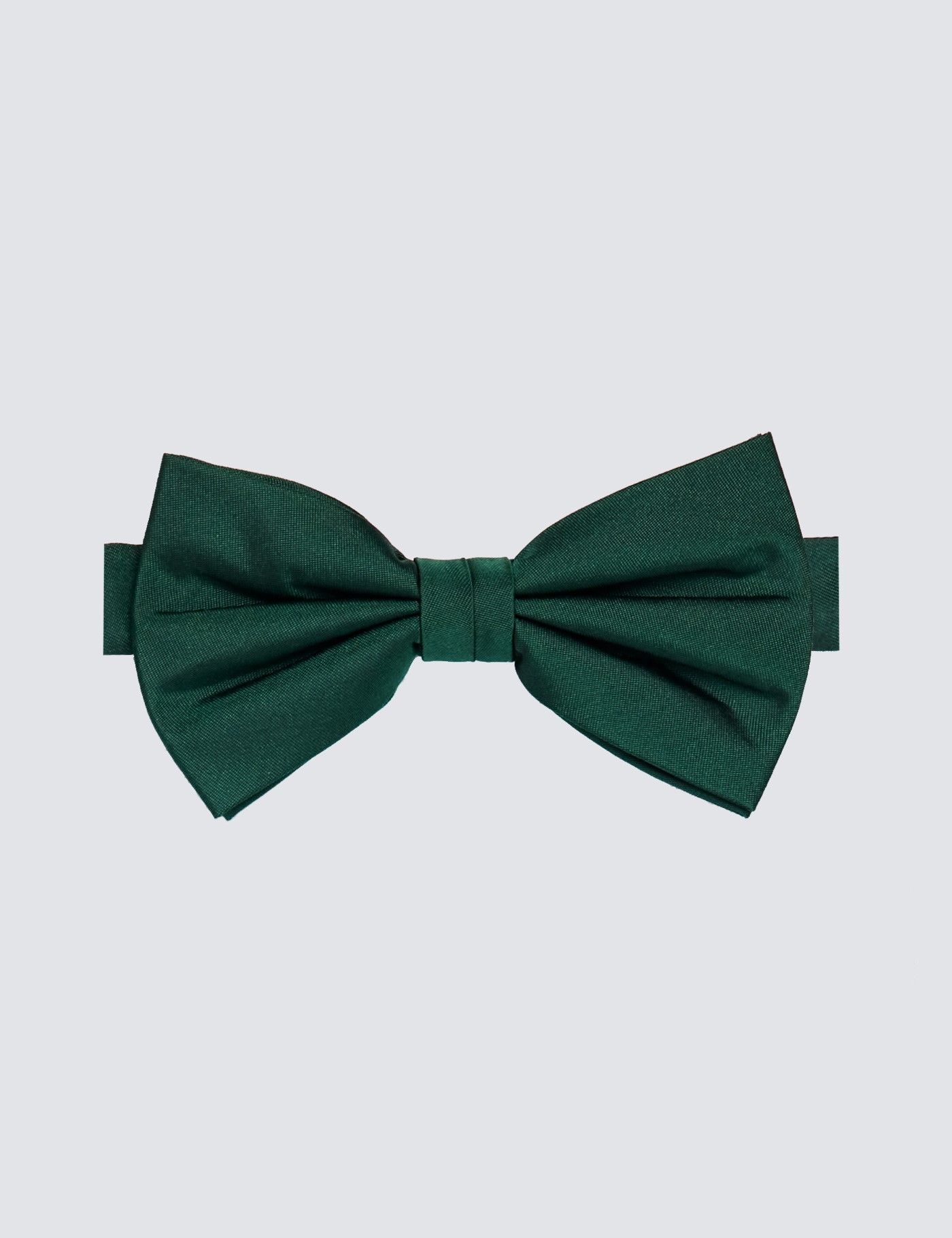 Men s Green Plain Silk Bow Tie 100 Silk Hawes Curtis