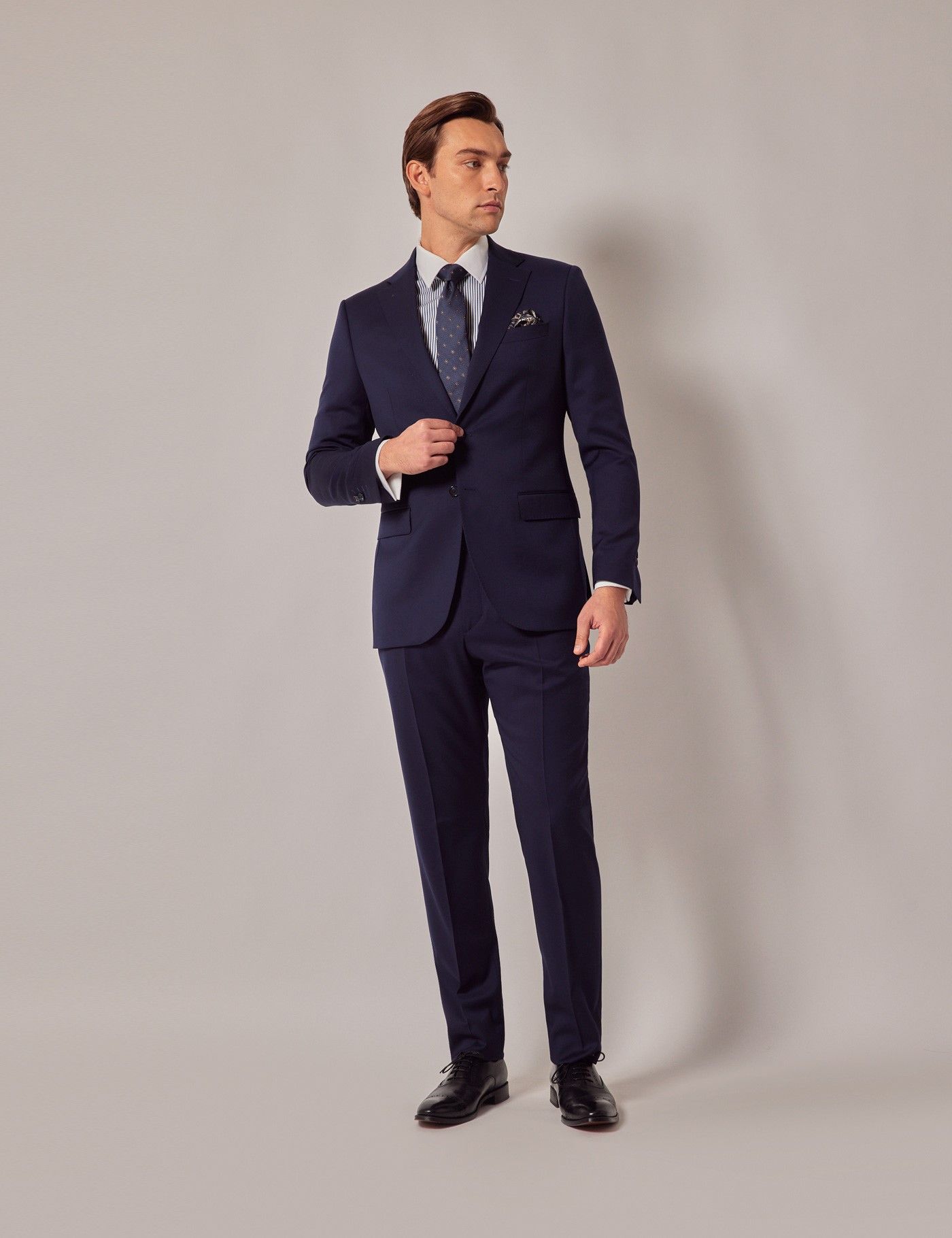 Men's Dark Blue Italian Wool Slim Fit Suit - 1913 Collection| Hawes ...