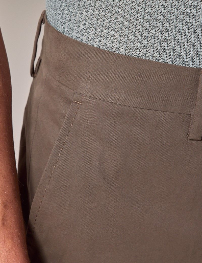 Men's Dusty Olive Slim Smart Chinos | Hawes and Curtis