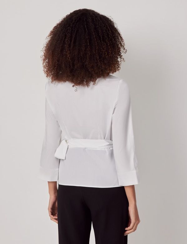 Women's White Cotton Stretch Wrap Boutique Shirt | Hawes & Curtis