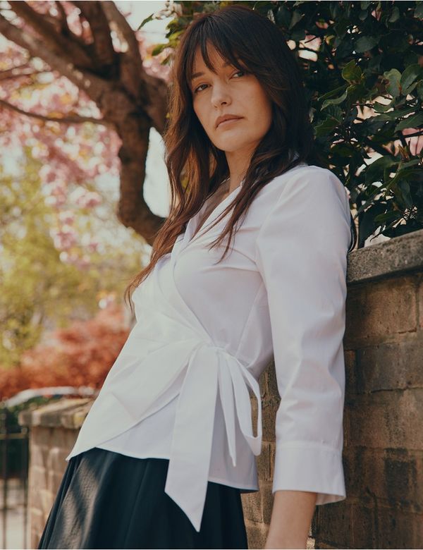 Women's White Cotton Stretch Wrap Boutique Shirt | Hawes & Curtis