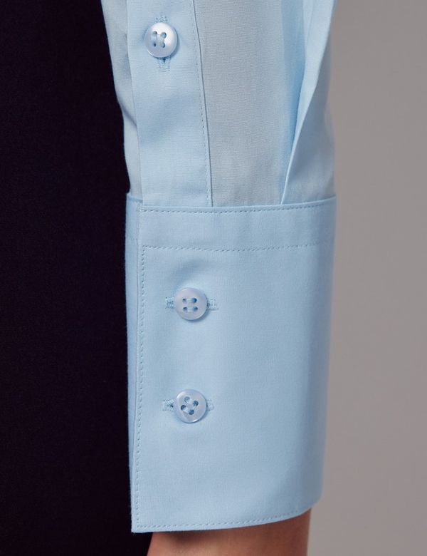 Women's Ice Blue Cotton Fitted Stretch Shirt | Hawes & Curtis