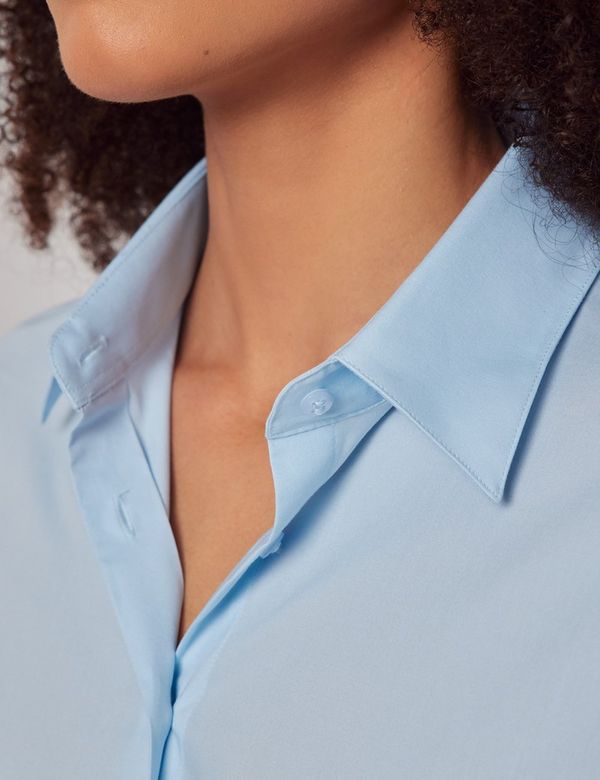 Women's Ice Blue Cotton Fitted Stretch Shirt | Hawes & Curtis