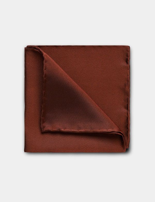 Men's Rust Plain Silk Pocket Square | Hawes and Curtis