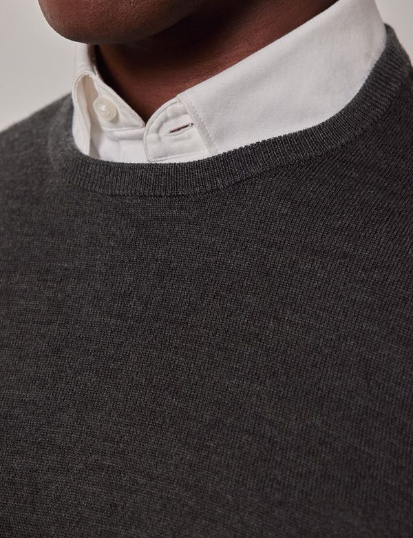 Men's Moss Green Crew Neck Merino Jumper - Machine Washable | Hawes ...