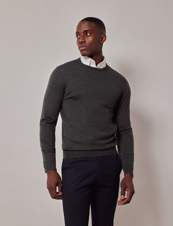 Men's Moss Green Crew Neck Merino Sweater - Machine Washable | Hawes ...