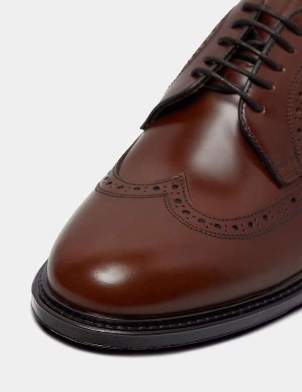 Men's Tan Leather Wingtip Brogue Shoe | Hawes & Curtis