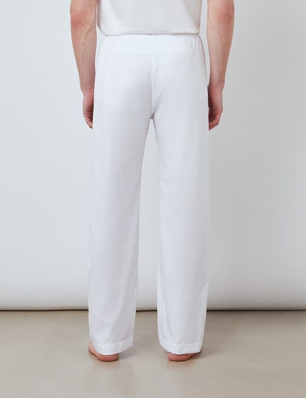 Cotton Herringbone Men s Pyjamas In White Hawes Curtis